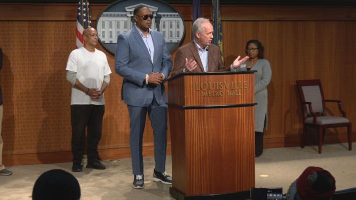 Louisville honors rapper 'Master P' with key to the city | Local News ...
