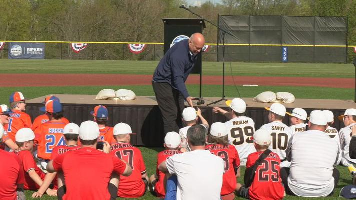 Cal Ripken Jr. brings major league feel to youth baseball at ...