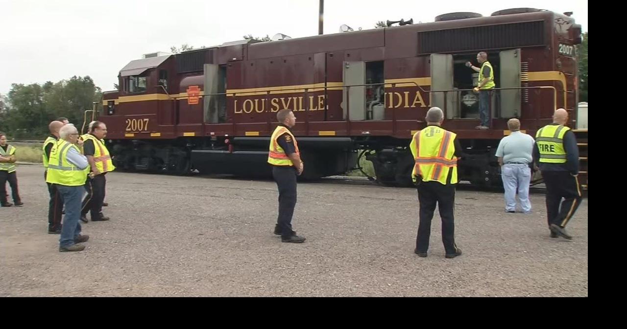 Safety train educating first responders about handling railroad ...