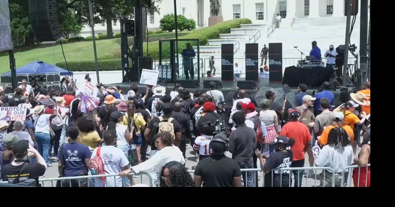 Thousands of people across US protest over voting rights | Wdrb-video ...