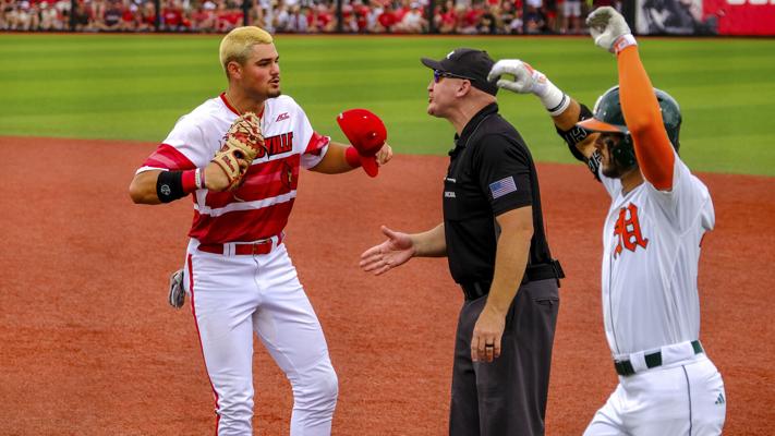 BOZICH | Miami beats Louisville, 9-6, to put College World Series trip ...
