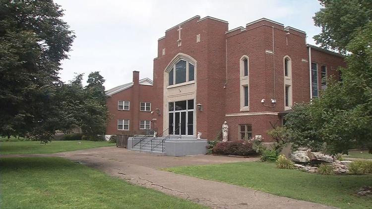 Former resident of Louisville halfway house says 'everyone' showing ...