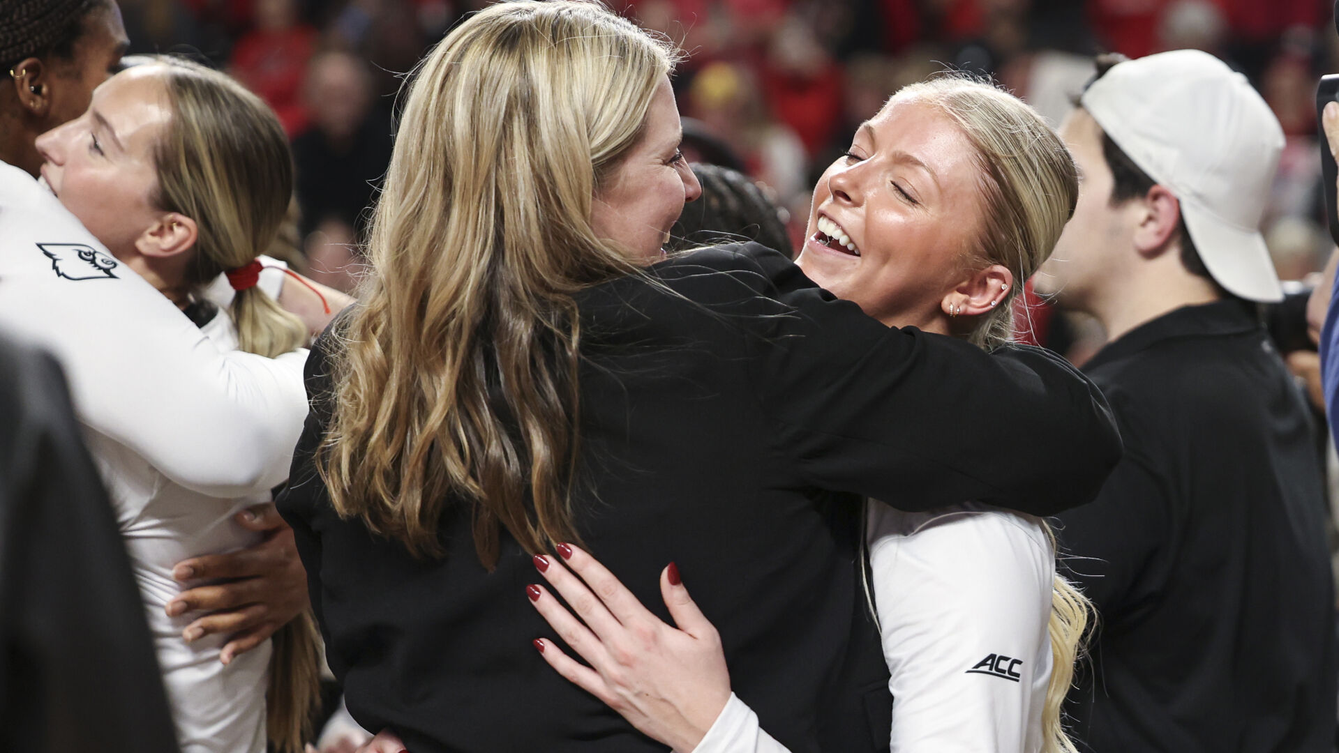 CRAWFORD | Hometown heroics: Anna DeBeer led Louisville's storybook ...