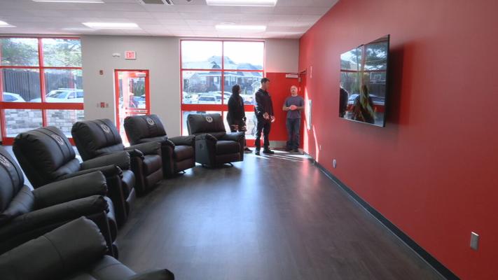 Jeffersontown officials hold ribbon-cutting ceremony for city's newest ...