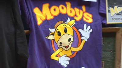 mooby's logo