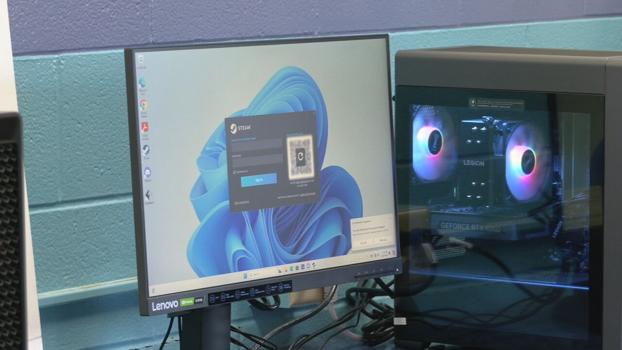 New computer lab unveiled in Park Duvalle, other Louisville community ...