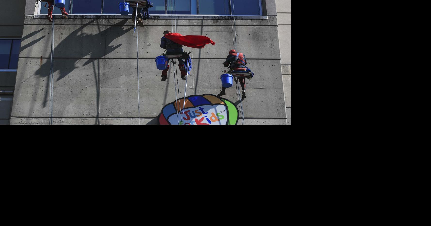 Superhero window washers | | wdrb.com