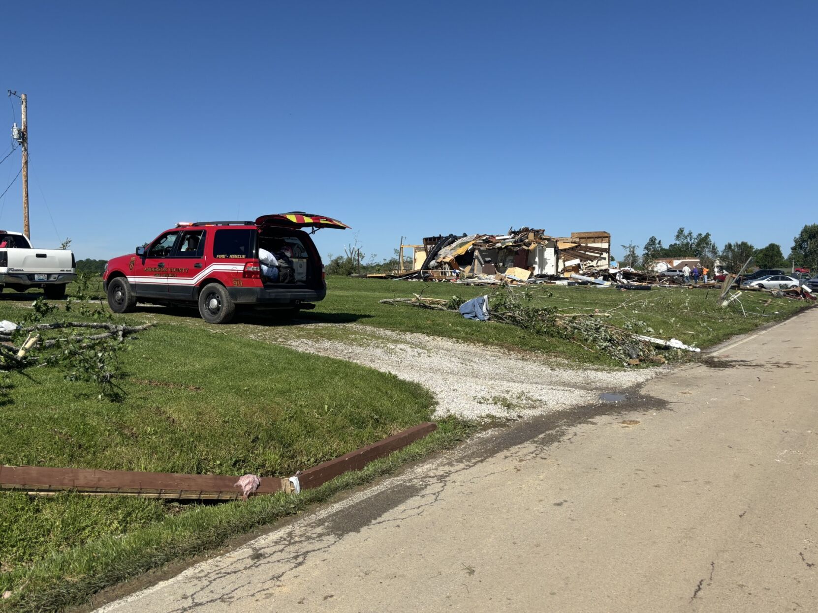 IMAGES | Damage after severe weather moves through Kentuckiana | Local ...