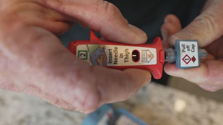 Louisville company offers new one-dose device to administer naloxone ...