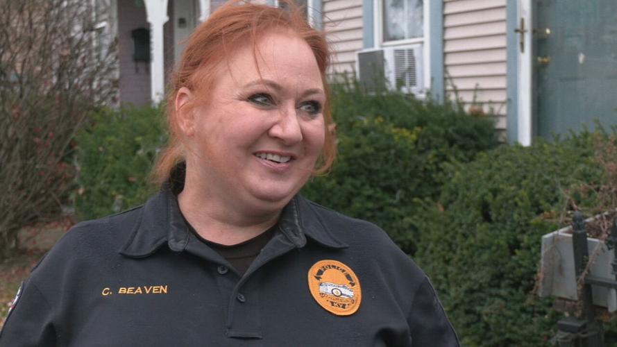 LMPD officers surprise elderly Clifton woman, who had been sleeping on ...