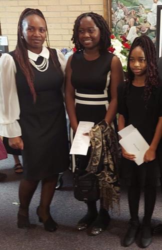 Vertical - Mary Stanton with her two girls | | wdrb.com