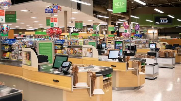 Customers wait in long lines as Publix opens its first Kentucky store in east Louisville ...