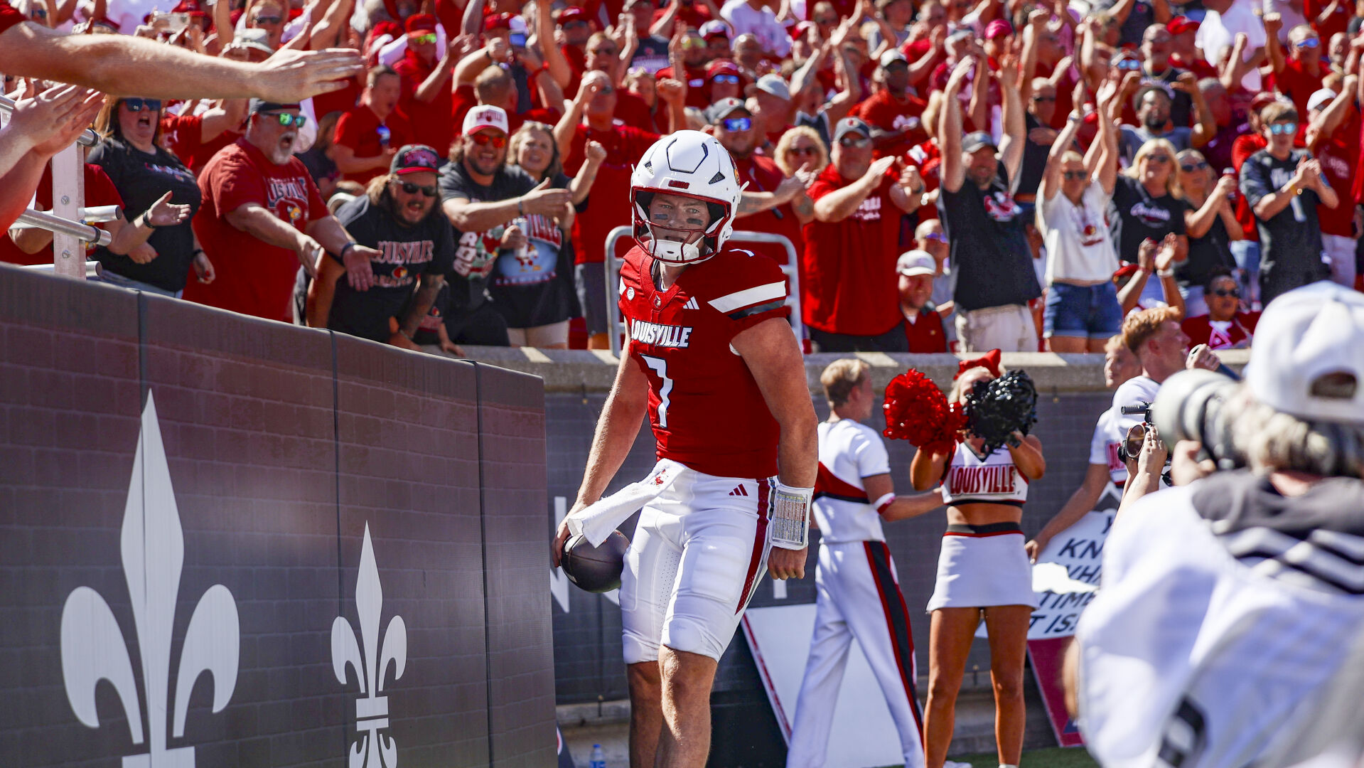 CRAWFORD | Miller Moss didn't just make his first Louisville start. He ...