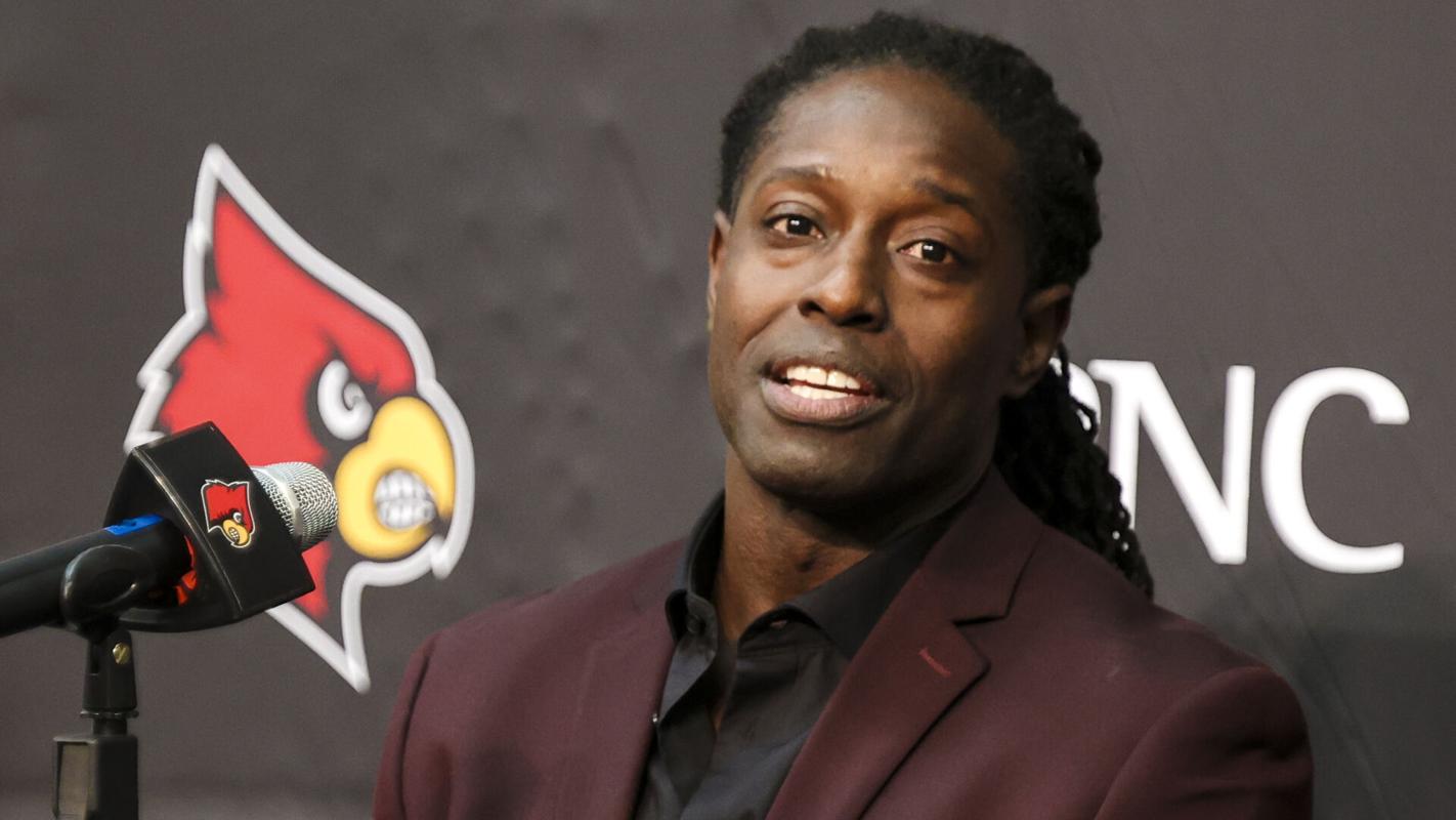 Deion Branch promoted to wide receiver coach on Louisville football ...
