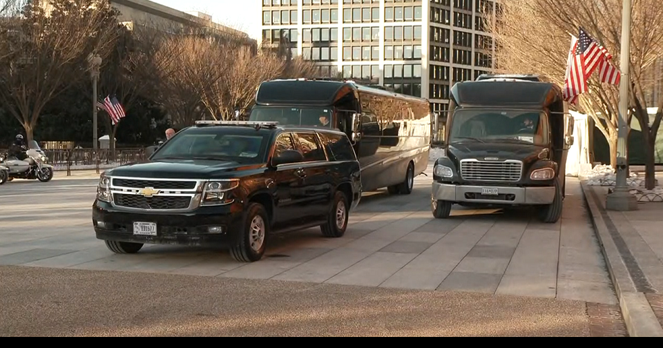 Carter Funeral Motorcade | | wdrb.com