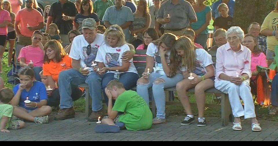 Bardstown community gathers to pray for Crystal Rogers' safe return ...