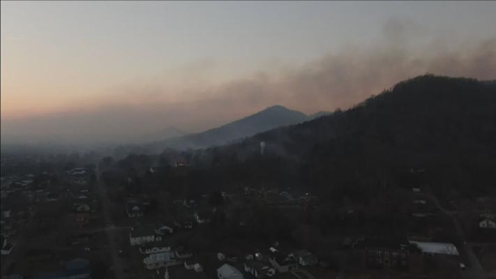 52 wildfires burning across 28 Kentucky counties, governor says | Local ...