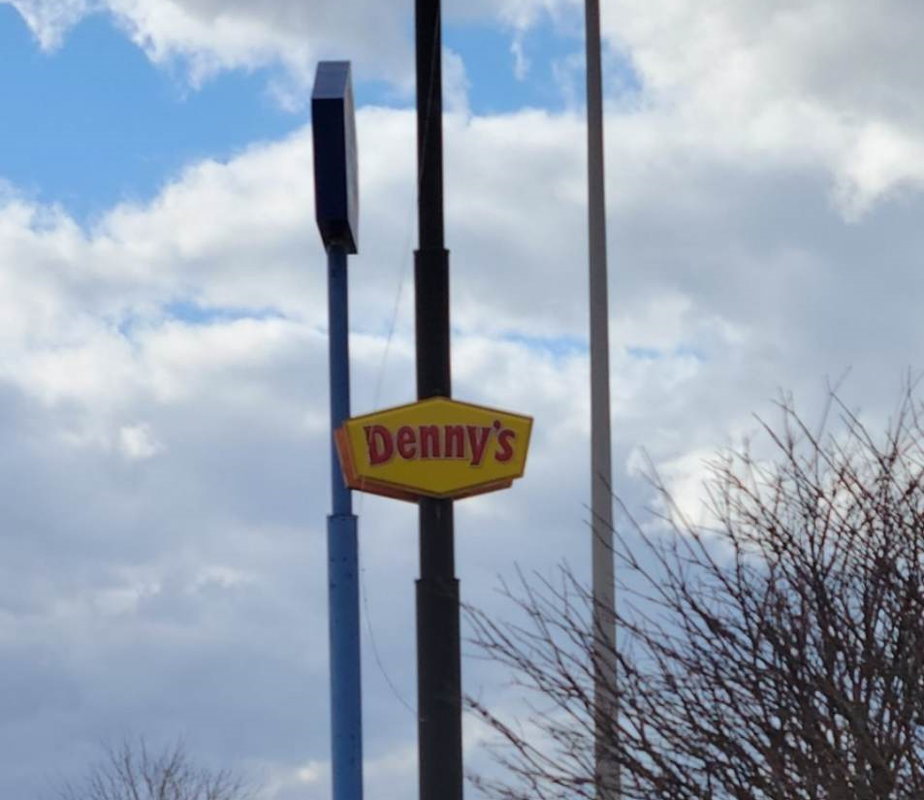 Settlement reached in tragic Denny's sign accident that killed Kentucky ...
