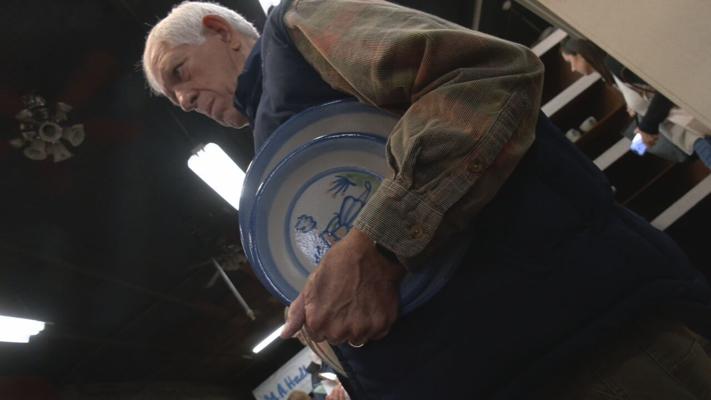 Hadley Pottery customers thrilled the iconic Louisville business will ...