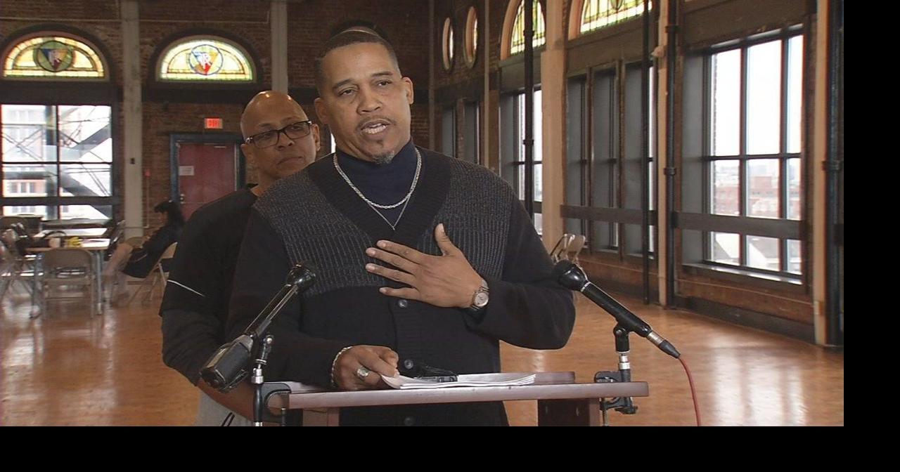 Retired LMPD officer who worked with former Prospect assistant police ...