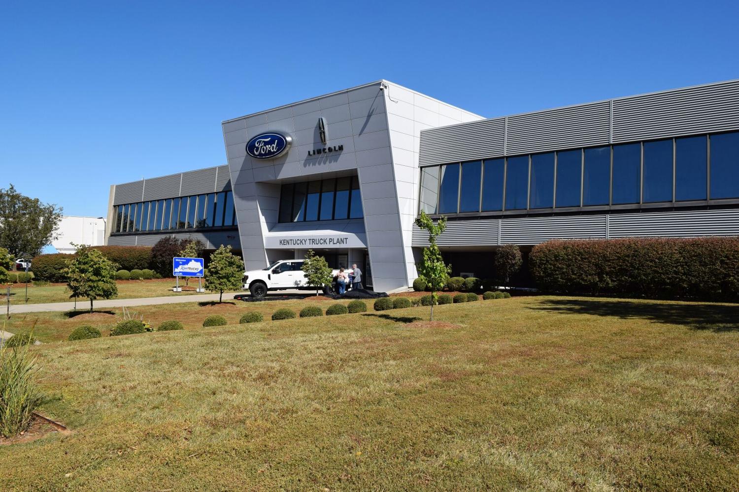 Ford to spend $700 million on Kentucky Truck Plant, add 500 jobs ...