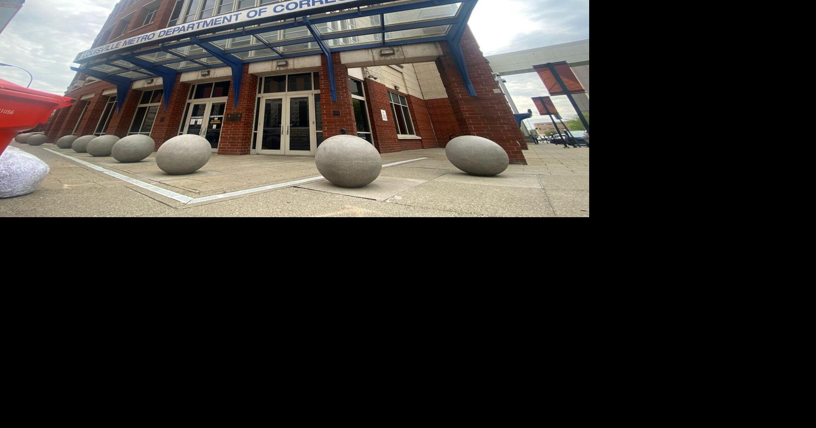 Metro Corrections officers credited with saving the lives of 2 inmates ...