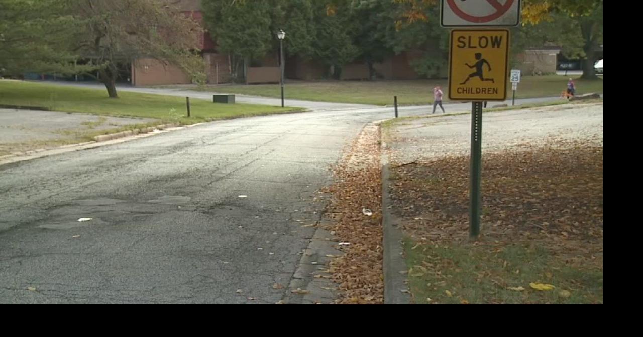Shots fired after Ohio man chases 6-year-old daughter in clown mask ...