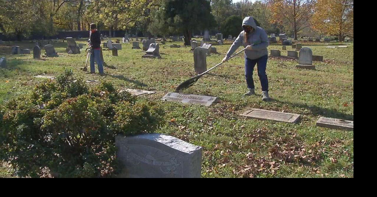 Volunteers gather on Day of the Dead to clean up Eastern Cemetery ...