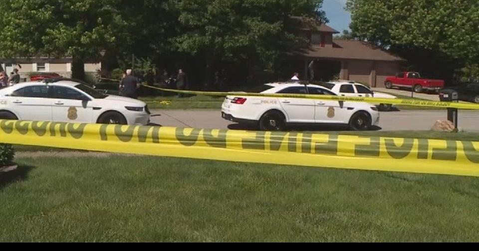 3 found dead in Indianapolis home after 1 misses work | Crime Reports ...