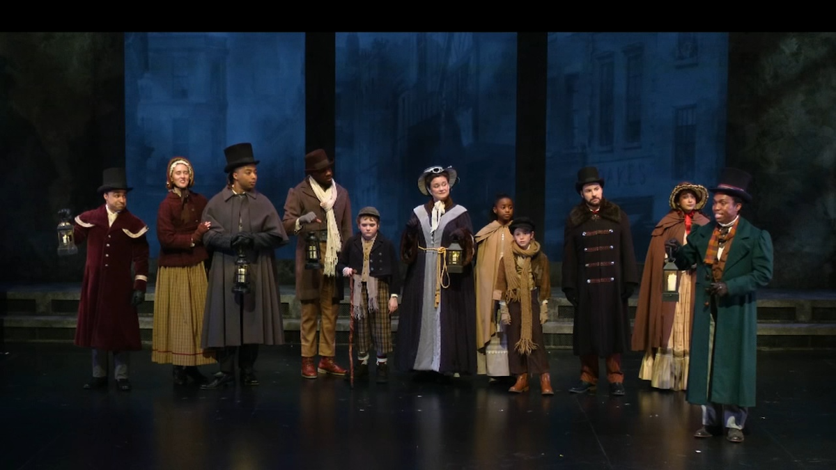 A Christmas Carol at Actors Theatre of Louisville is back | Morning ...