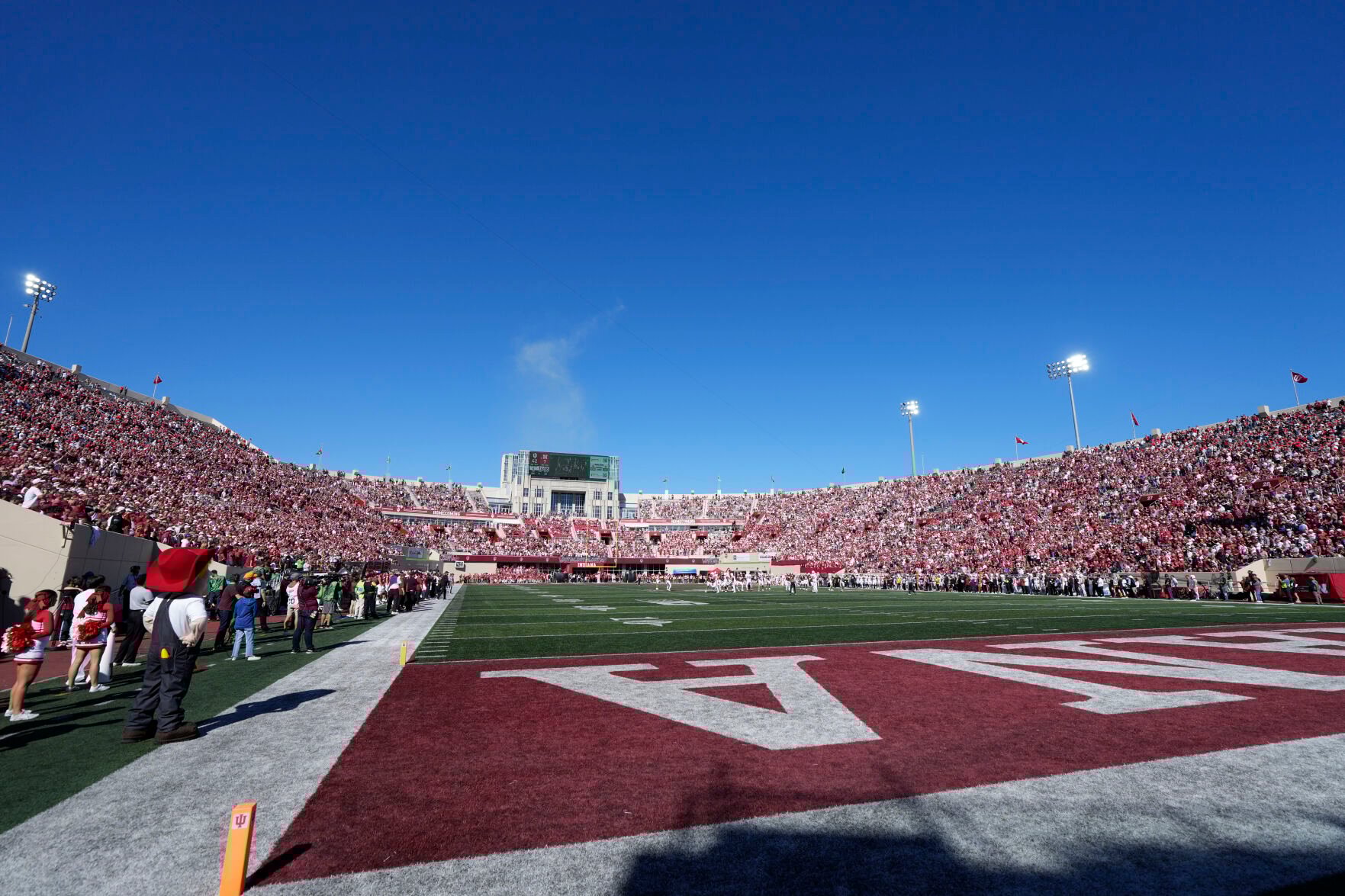 Indiana football fans ready for 'madhouse' as No. 3 Hoosiers prepare ...