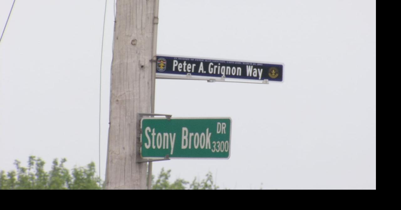 Street sign honoring fallen LMPD officer unveiled in Jeffersontown ...