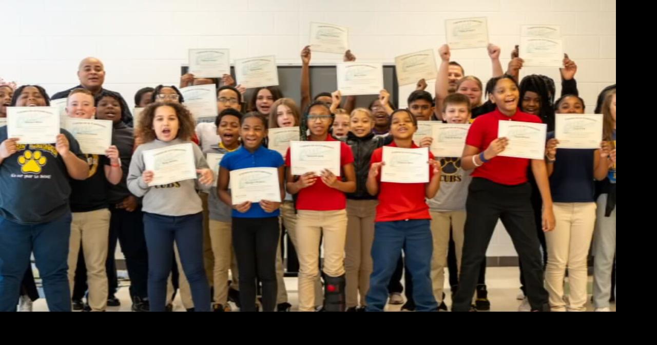 Carter Elementary students finish LMPD-led program to guide them away ...