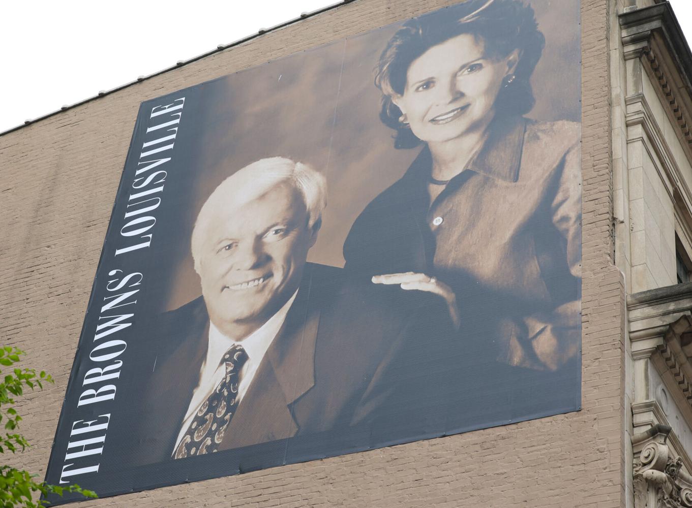 Hometown Heroes unveils new banner for John Y. Brown Jr., Ellie Brown ...