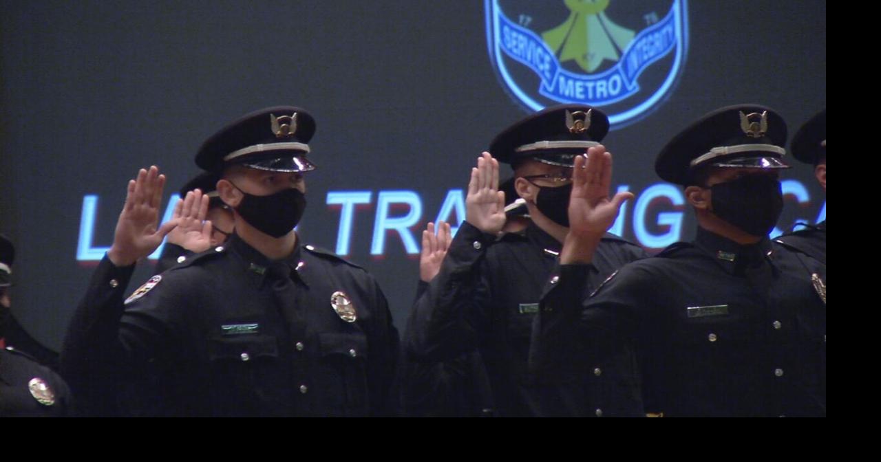 28 new LMPD officers sworn in amid department shortage | Local News ...