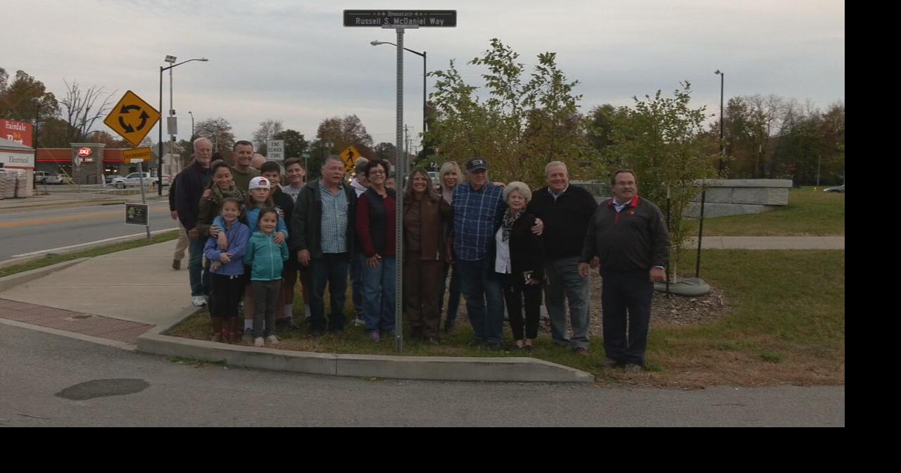 Road sign unveiled honoring 2-time Jefferson County Police chief ...