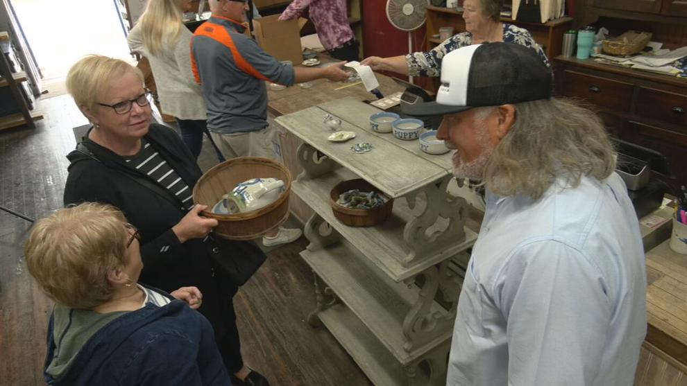 Hadley Pottery customers thrilled the iconic Louisville business will ...