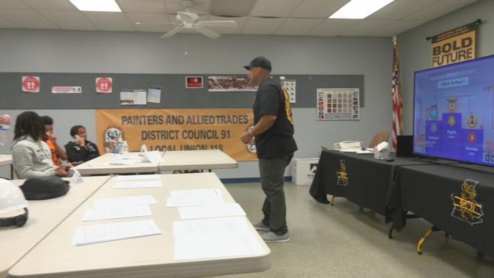 Tuesday marks first day of work for Louisville students participating ...