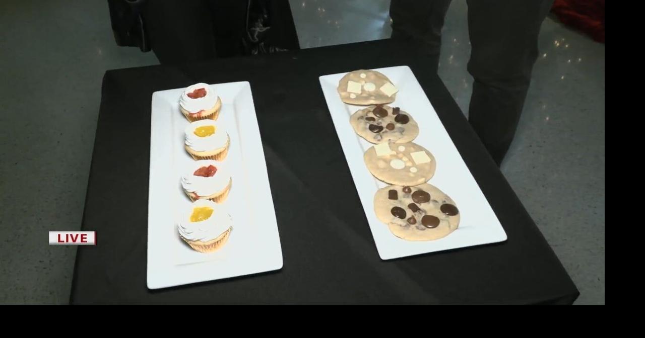 Keith Kaiser gets a taste of a sweet treat at Lights on Main | | wdrb.com