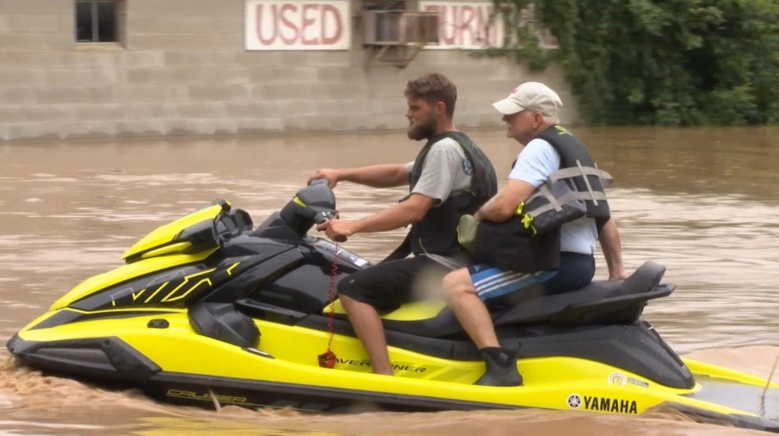 Heavy rains cause 'catastrophic' flooding in eastern Kentucky leaving 8 ...