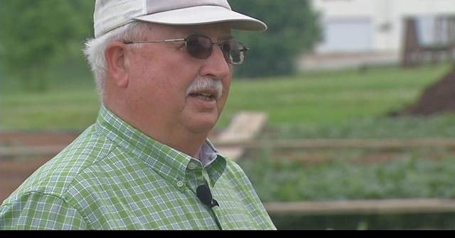 Flaherty, Ky. man tries to break world record by growing giant ...