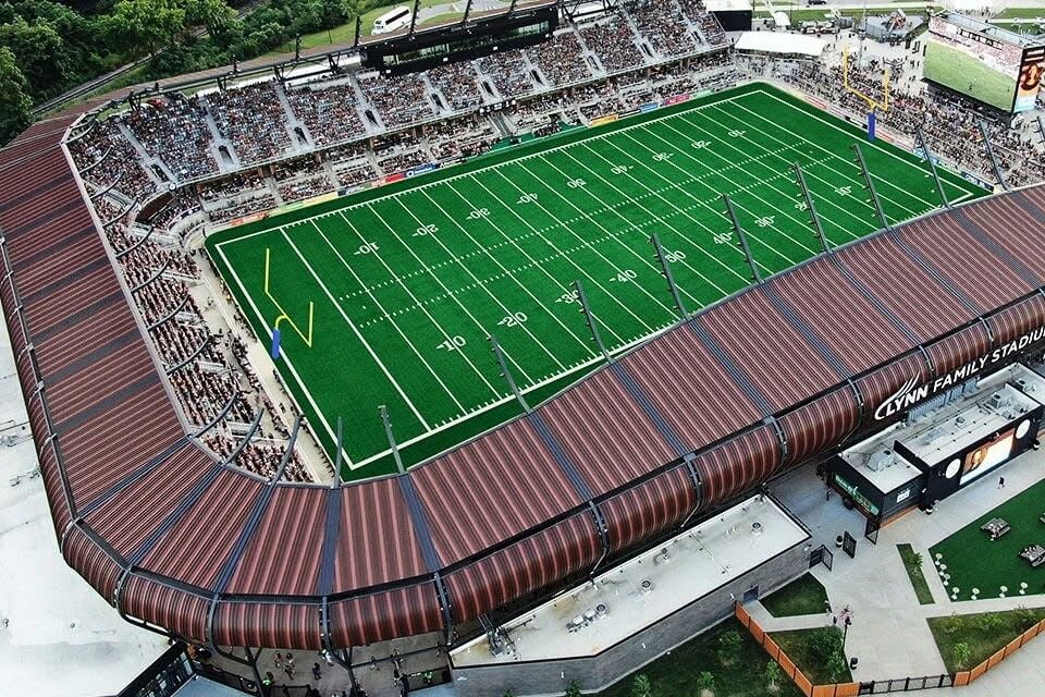 Louisville officially joins UFL as the Louisville Kings; Lynn Family Stadium named home venue ...