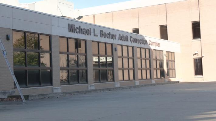 Clark County judge dismisses case against former corrections officer ...