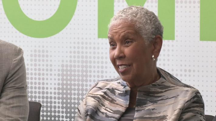 Alice Houston, local business woman, honored at Leadership Louisville ...