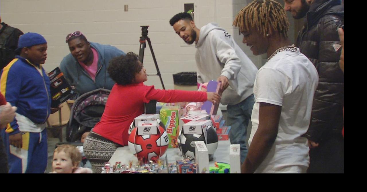 Louisville rapper returns home to hold holiday drive in his old ...