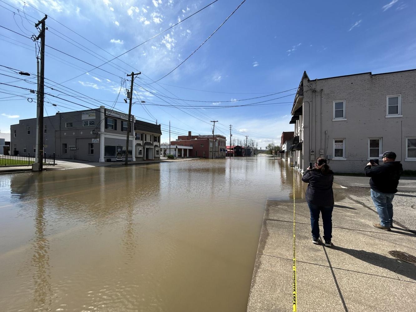 Bullitt County flooding worst since 1997 as Salt River crests near 37 ...