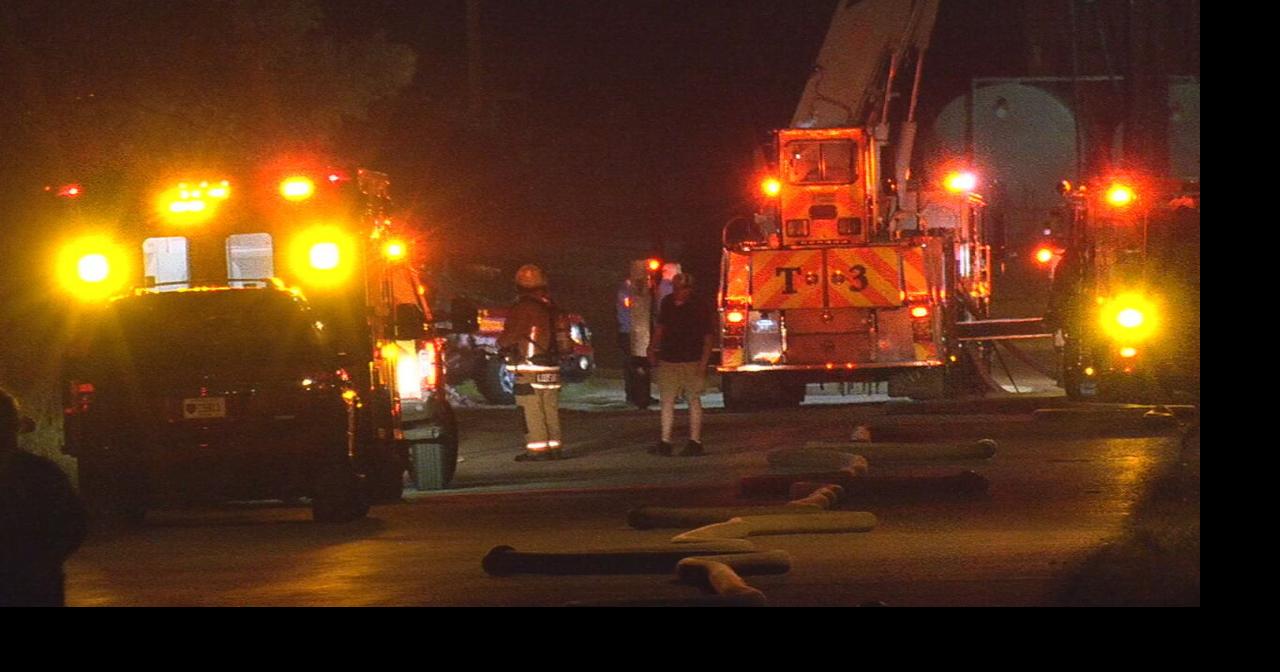Warehouse fire, explosion injures firefighter in Louisville | Local ...