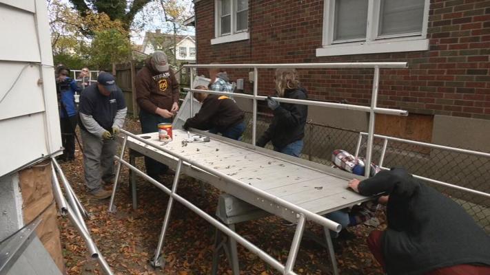 UPS employees build handicap accessible ramp for family in Shawnee ...