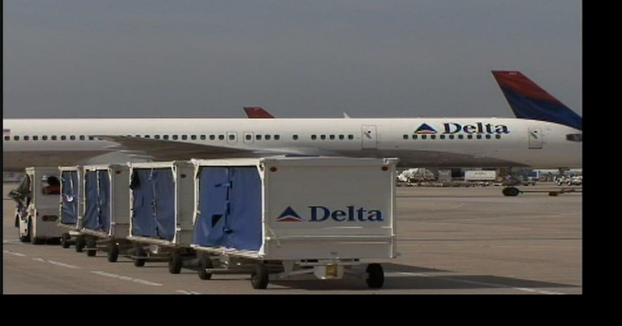 Delta flight returns to airport after passenger has 'diarrhea all the ...