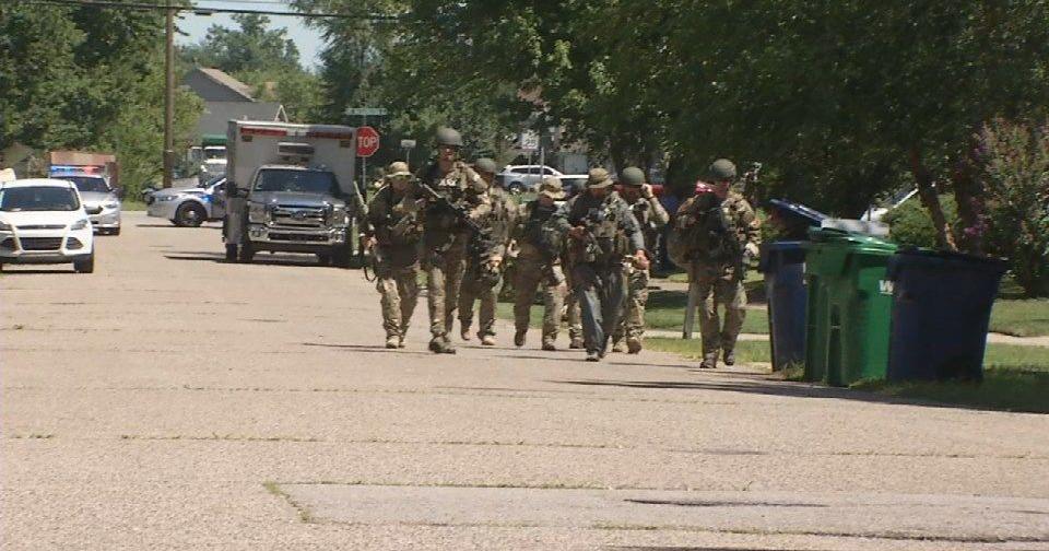LMPD SWAT called in to help arrest robbery suspect in Bullitt County ...